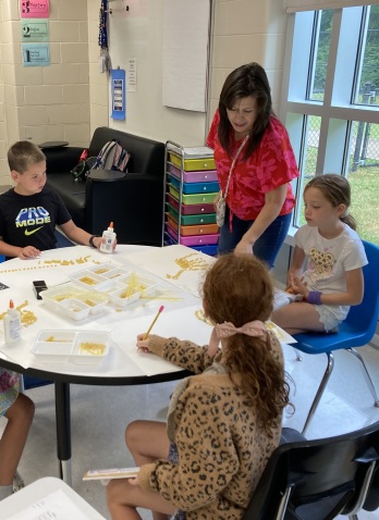 Departments - Teaching and Learning - Summer School | Forest Hills Schools